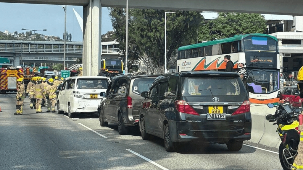 沙田馬場對開8車串燒 5人受傷事件 - PressMega