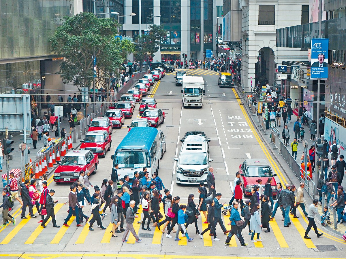 專家呼籲：暫時避開股票基金，專注強積金管理 - PressMega